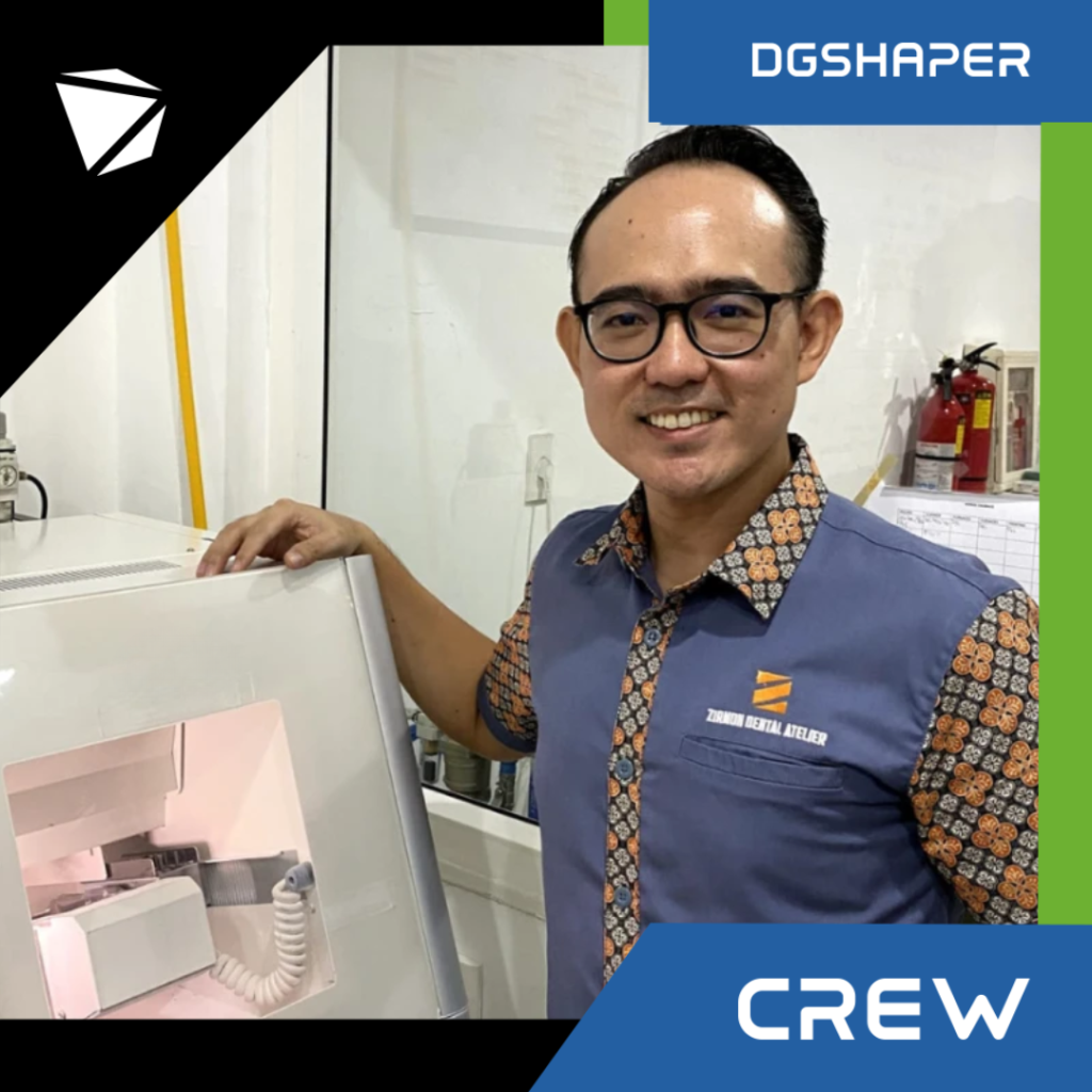 DWX-52D PLUS - DGSHAPE - Dental Milling Machine